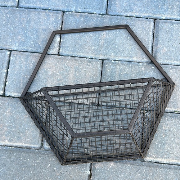 Accents | Hexagon Mesh Metal Wall Basket | Poshmark